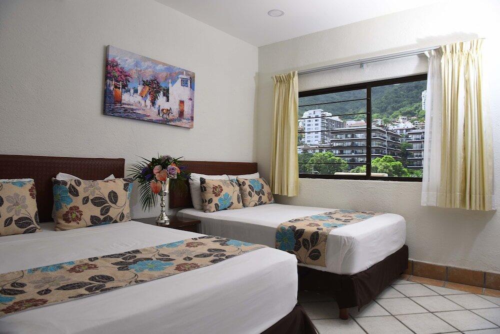 Hotel Eloisa, Puerto Vallarta. Desde 67.11€ - Centraldereservas.com