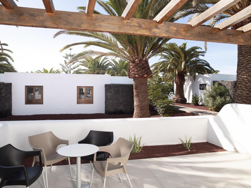 Hotel HL Rio Playa Blanca, Playa Blanca. Desde 132.05€ - Central de ...