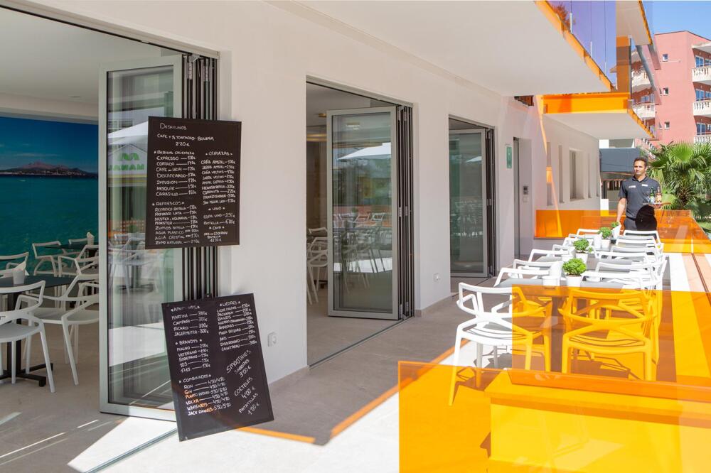 Hotel Mix Smart, El Arenal. Desde 71.6€ - Central de Reservas