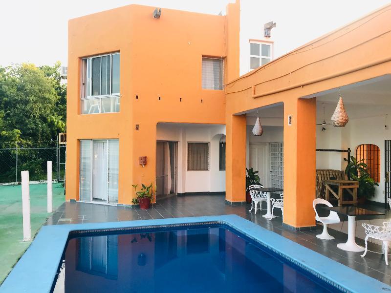 Casa Mexicana La Reyna, Manzanillo - Centraldereservas.com