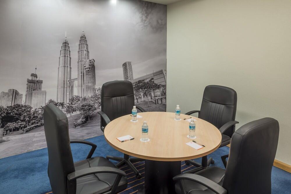 Hotel REAL INN CD JUAREZ, Juárez - Centraldereservas.com