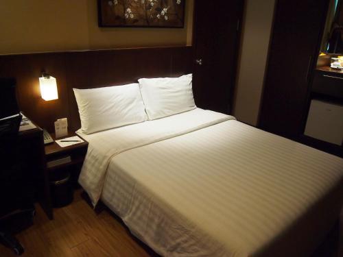 Roomz Hotel, Seria - Central de Reservas