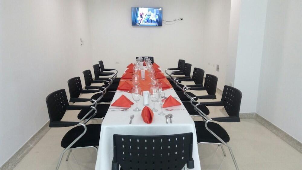 Hotel Titanium Plaza, Barrancabermeja - Central de Reservas