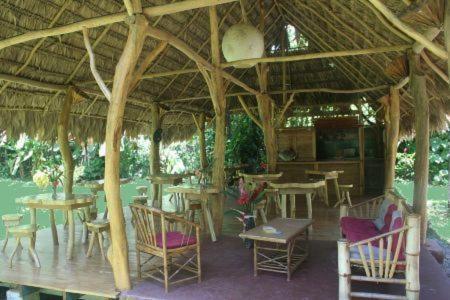 Hotel Blue Conga, Puerto Viejo - Central de Reservas