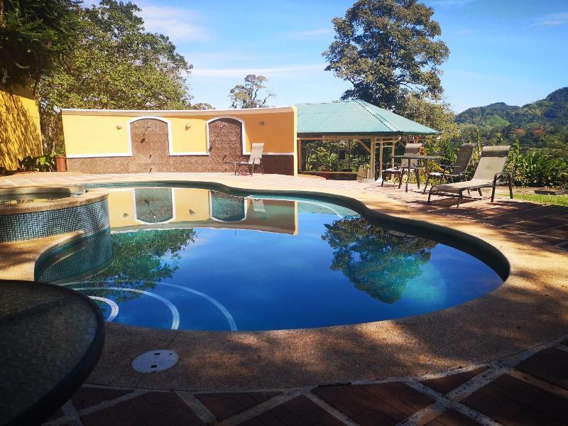 Hotel Villa Florencia, Turrialba - Central de Reservas