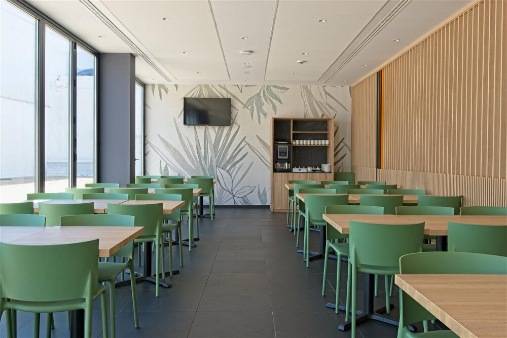 Hotel DWO Colours Alcalá, Madrid. Desde 79€ - Central de Reservas