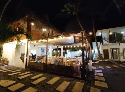 The Beach Break Hotel, El Zonte - Central de Reservas