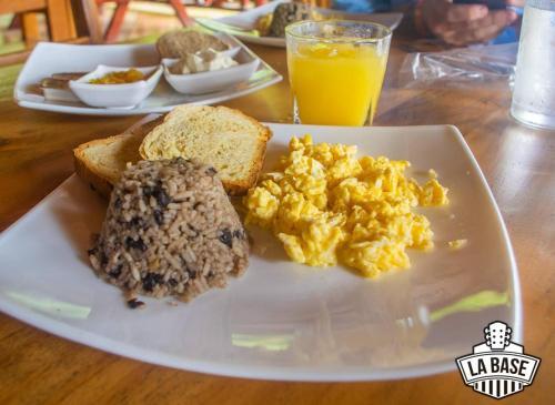 Hotel La Isla Inn, Puerto Viejo - Central de Reservas