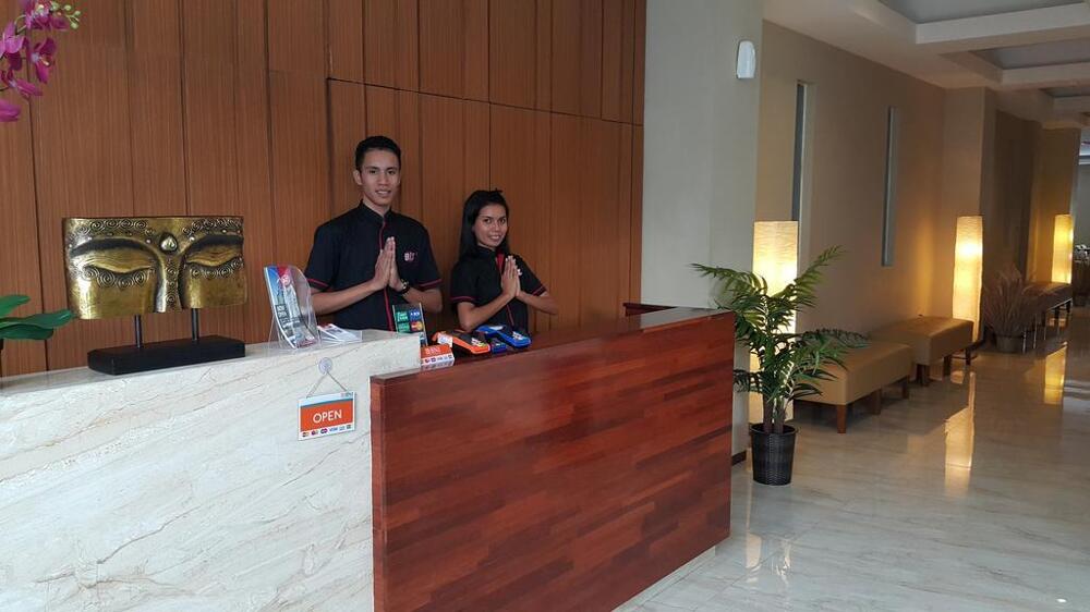 Biz Hotel Ambon, Ambon - Central de Reservas