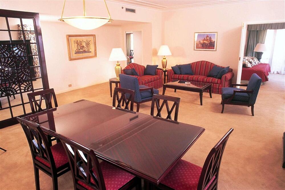 Cairo World Trade Center Hotel & Residences, El Cairo ...