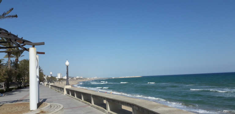 Hoteles en Comarruga, Tarragona - Tu Hotel en Centraldereservas.com